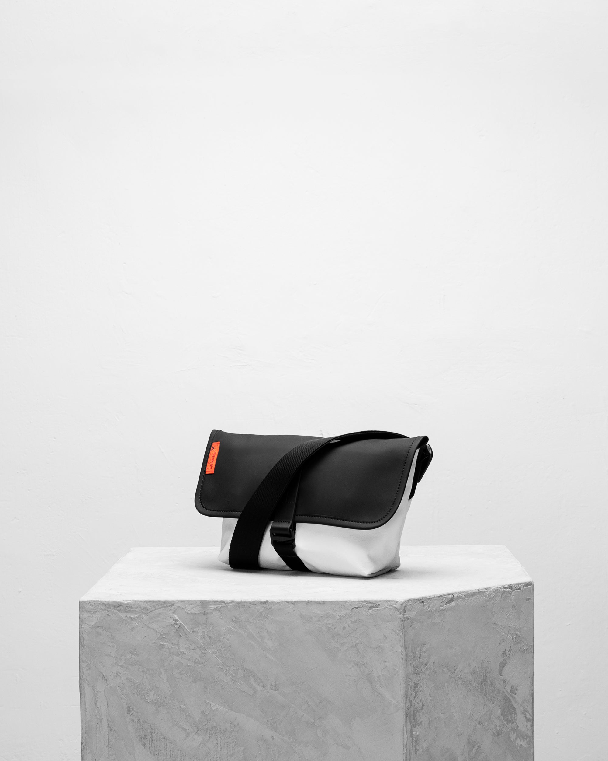 Mini Pacer Messenger Dry – Topologie INTL